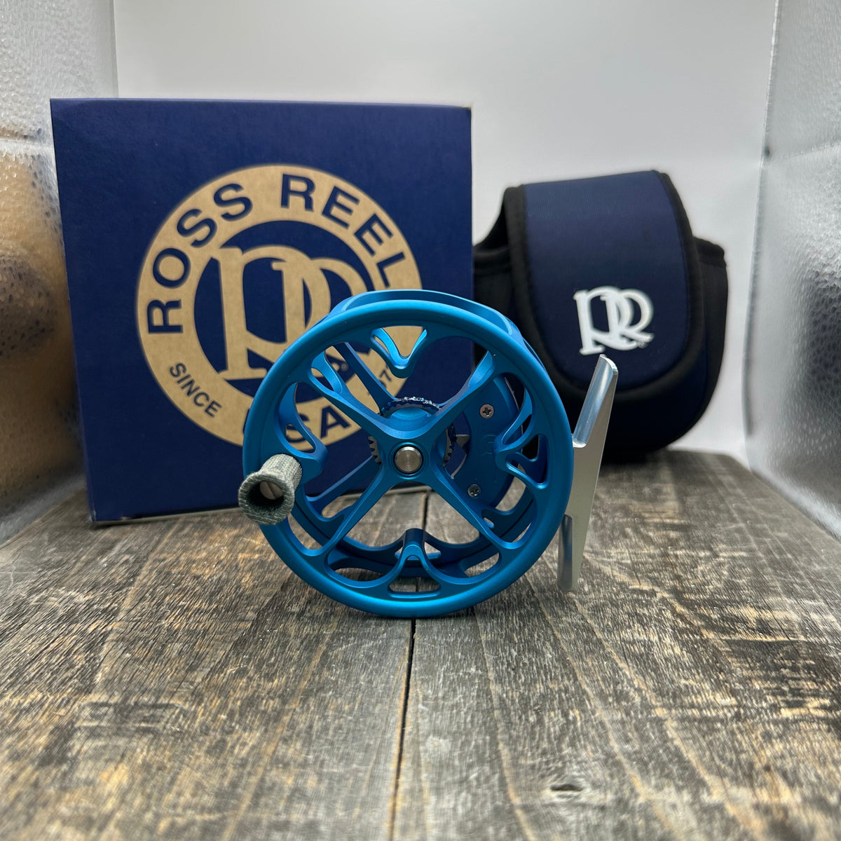 Ross Reels Colorado Special Edition- Matte Blue – Dakota Angler & Outfitter